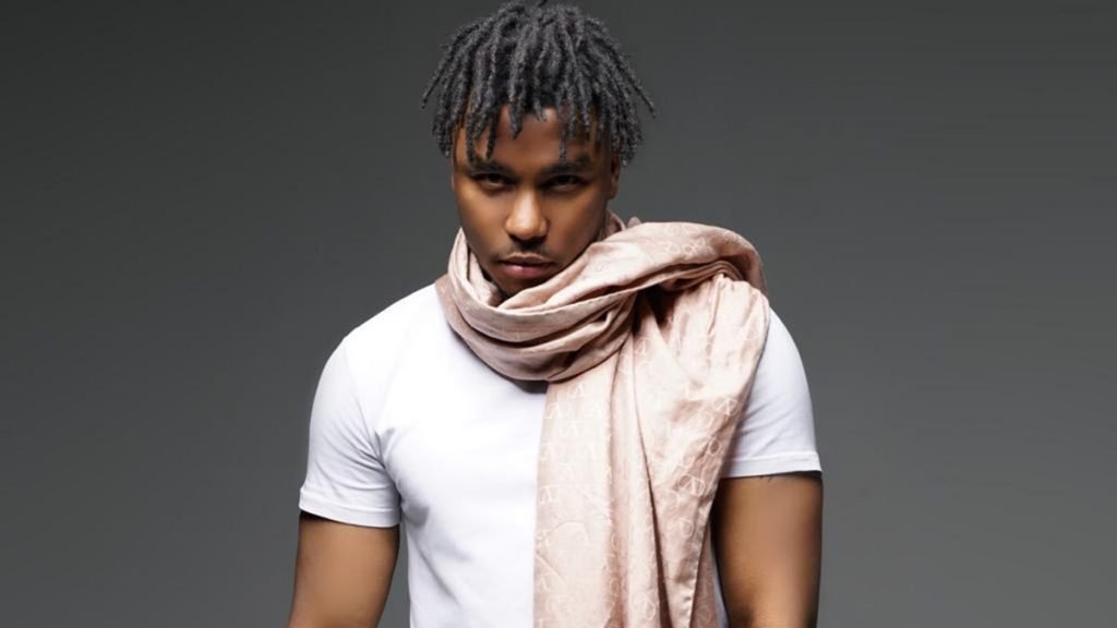 Loofy serves colorful music video for new banger; Pepe | Ghana Music